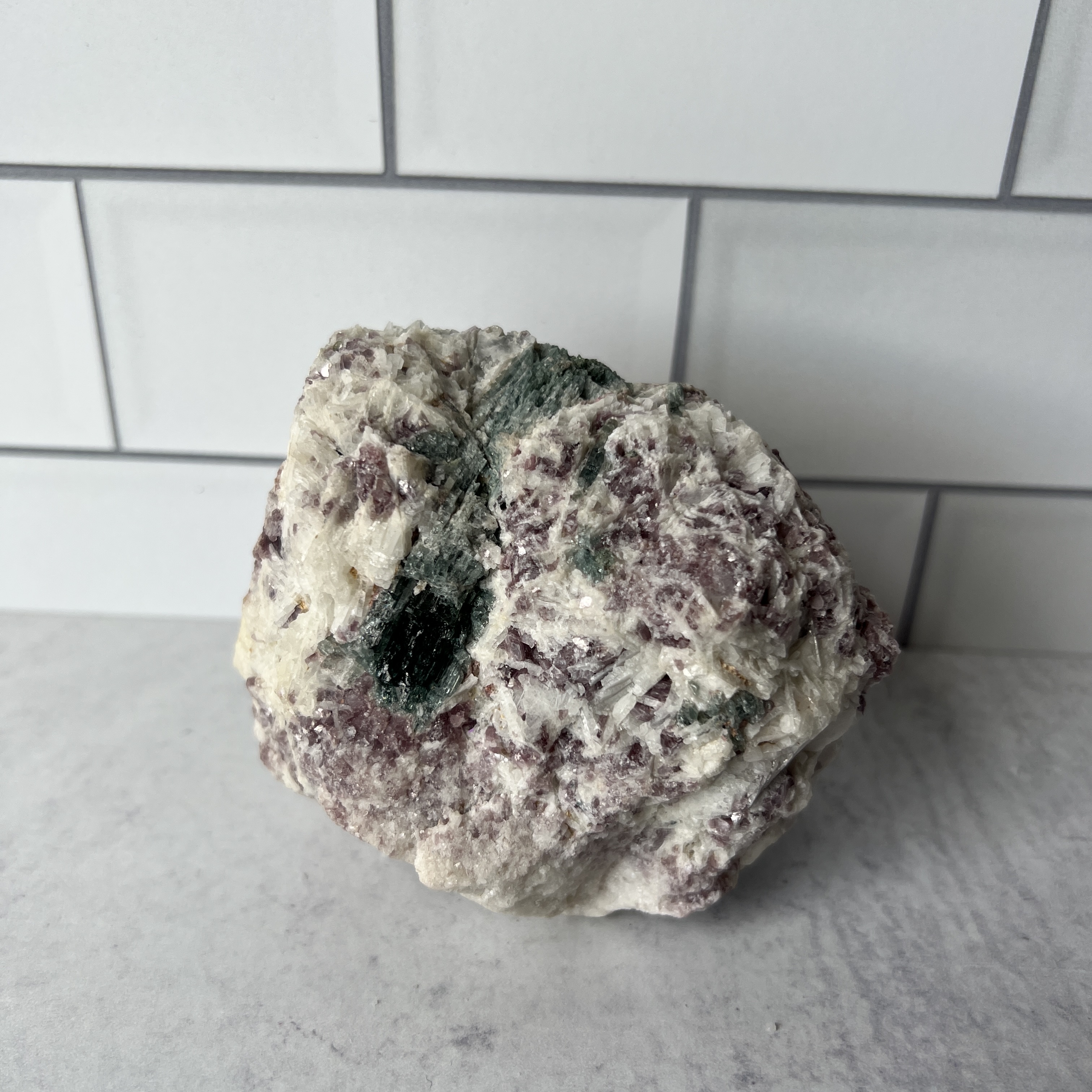 lepidolite raw